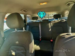 White Kia Ceed 2017 in Rakvere, with an engine capacity of 1.60 L and mileage of 218 thousand km for 6600 €, photo 6 on AUTOMOTO.COM.LV