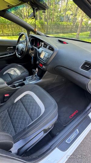 Balts Kia Ceed 2017 Tallina, ar dzinēja tilpumu 1.60 L un nobraukumu 125 tūkst. km par 9990 €, foto 19 vietnē AUTOMOTO.COM.LV