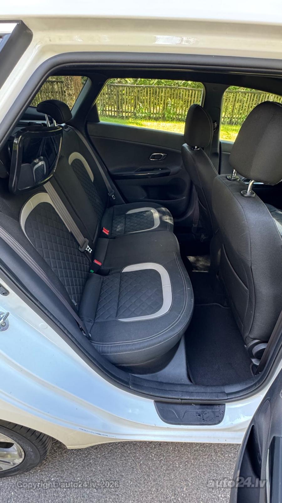 Balts Kia Ceed 2017 Tallina, ar dzinēja tilpumu 1.60 L un nobraukumu 125 tūkst. km par 9990 €, foto 21 vietnē AUTOMOTO.COM.LV