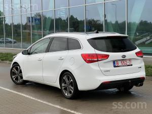 White Kia Ceed 2017 in Rezekne, with an engine capacity of 1.00 L and mileage of 272 thousand km for 7350 €, photo 6 on AUTOMOTO.COM.LV