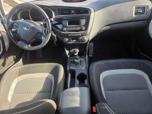 Balts Kia Ceed 2017 Marijampole, ar dzinēja tilpumu 1.59 L un nobraukumu 262 tūkst. km par 4350 €, foto 11 vietnē AUTOMOTO.COM.LV