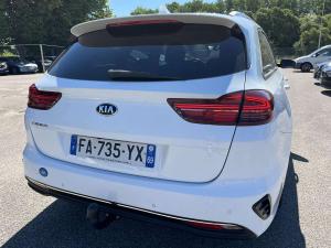 White Kia Ceed 2018 in Taurage, with an engine capacity of 1.00 L and mileage of 141 thousand km for 5000 €, photo 8 on AUTOMOTO.COM.LV