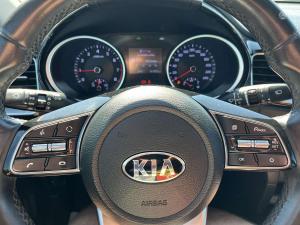 White Kia Ceed 2018 in Taurage, with an engine capacity of 1.00 L and mileage of 141 thousand km for 5000 €, photo 13 on AUTOMOTO.COM.LV