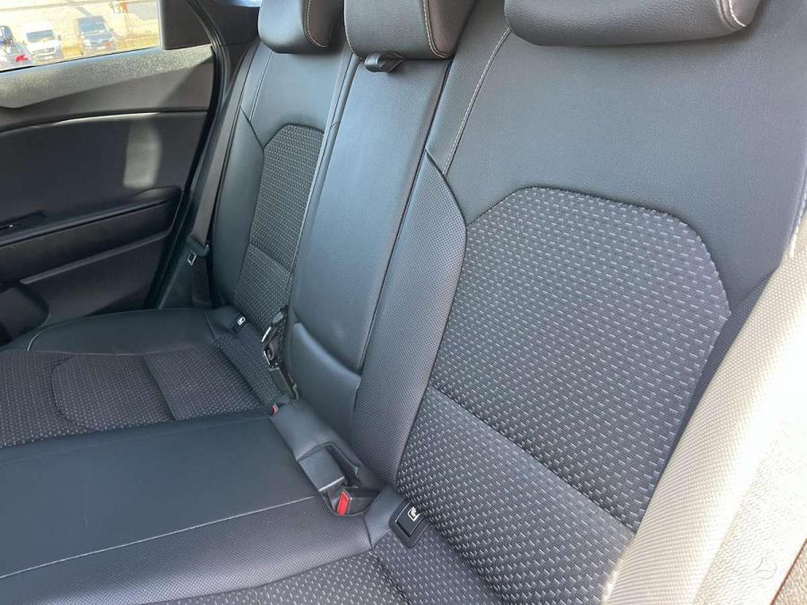 White Kia Ceed 2018 in Taurage, with an engine capacity of 1.00 L and mileage of 141 thousand km for 5000 €, photo 22 on AUTOMOTO.COM.LV