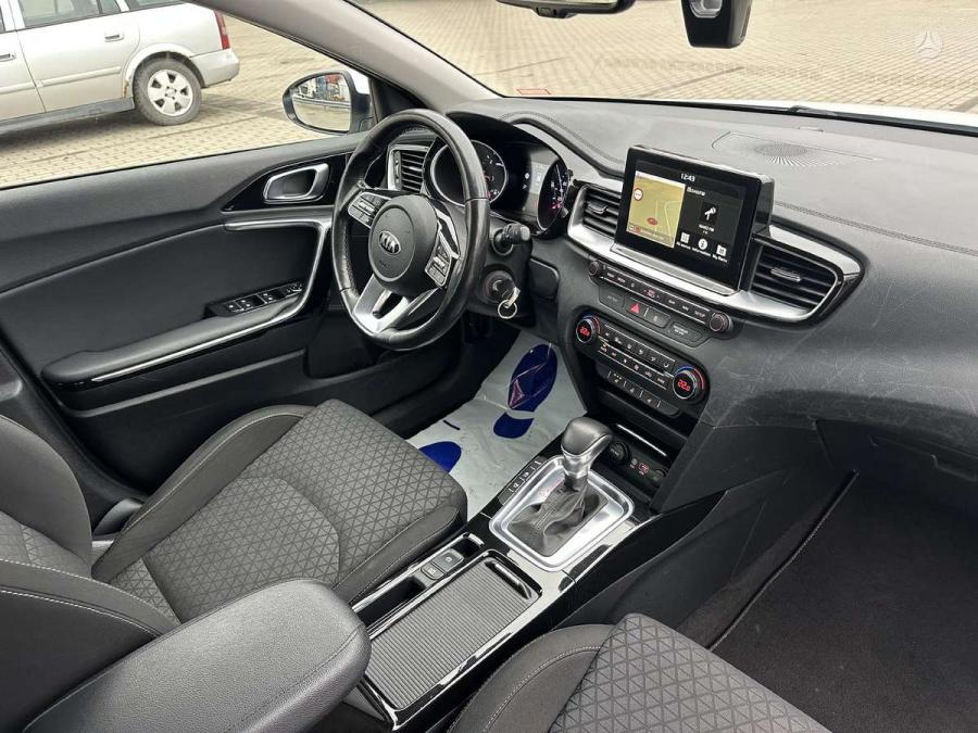 Balts Kia Ceed 2019 Kauņa, ar dzinēja tilpumu 1.60 L un nobraukumu 209 tūkst. km par 9200 €, foto 11 vietnē AUTOMOTO.COM.LV