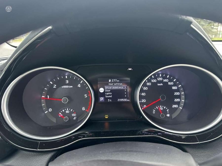 Balts Kia Ceed 2019 Kauņa, ar dzinēja tilpumu 1.60 L un nobraukumu 209 tūkst. km par 9200 €, foto 15 vietnē AUTOMOTO.COM.LV