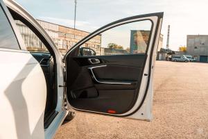 White Kia Ceed 2019 in Klaipeda, with an engine capacity of 1.40 L and mileage of 124 thousand km for 14700 €, photo 32 on AUTOMOTO.COM.LV