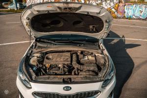 White Kia Ceed 2019 in Klaipeda, with an engine capacity of 1.40 L and mileage of 124 thousand km for 14700 €, photo 37 on AUTOMOTO.COM.LV