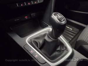 Balts Kia Ceed 2019 Tallina, ar dzinēja tilpumu 1.00 L un nobraukumu 137 tūkst. km par 9900 €, foto 12 vietnē AUTOMOTO.COM.LV