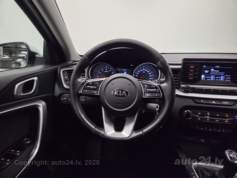 Balts Kia Ceed 2019 Tallina, ar dzinēja tilpumu 1.00 L un nobraukumu 137 tūkst. km par 9900 €, foto 14 vietnē AUTOMOTO.COM.LV