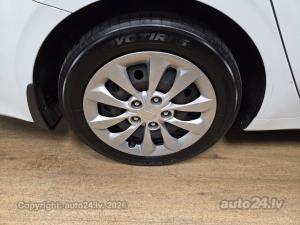 Balts Kia Ceed 2019 Tallina, ar dzinēja tilpumu 1.00 L un nobraukumu 137 tūkst. km par 9900 €, foto 22 vietnē AUTOMOTO.COM.LV