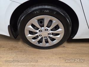 Balts Kia Ceed 2019 Tallina, ar dzinēja tilpumu 1.00 L un nobraukumu 137 tūkst. km par 9900 €, foto 22 vietnē AUTOMOTO.COM.LV