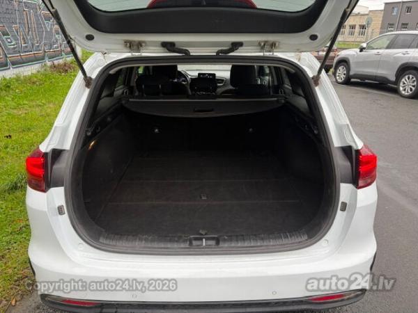 Kia Ceed 2019 Tallina vietnÄ Balts Kia Ceed 2019 Tallina, ar dzinÄja tilpumu 1.40 L un nobraukumu 227 tÅ«kst. km par 9486 ā¬, foto 6 vietnÄ AUTOMOTO.COM.LV