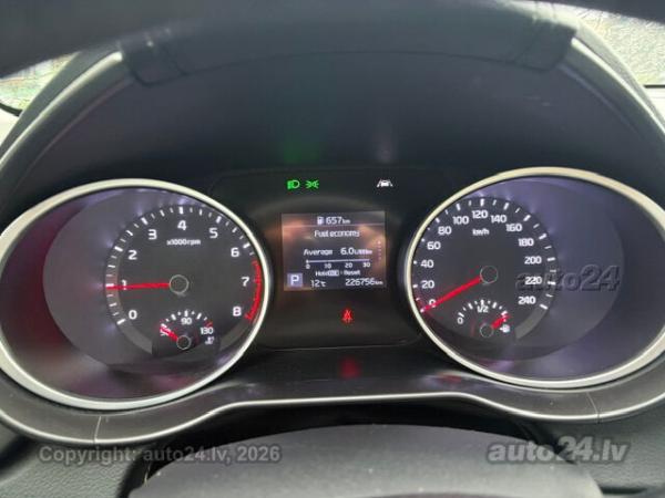 Kia Ceed 2019 Tallina vietnÄ Balts Kia Ceed 2019 Tallina, ar dzinÄja tilpumu 1.40 L un nobraukumu 227 tÅ«kst. km par 9486 ā¬, foto 10 vietnÄ AUTOMOTO.COM.LV