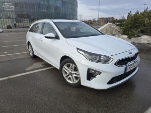 White Kia Ceed 2020 in Siauliai, with an engine capacity of 1.60 L and mileage of 259 thousand km for 5299 €, photo 4 on AUTOMOTO.COM.LV