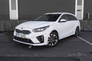 White Kia Ceed 2020 in Tallinn, with an engine capacity of 1.60 L and mileage of 120 thousand km for 9999 €, photo  on AUTOMOTO.COM.LV