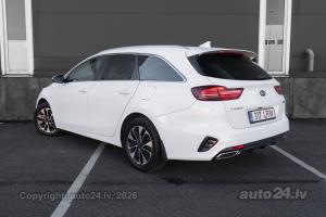 White Kia Ceed 2020 in Tallinn, with an engine capacity of 1.60 L and mileage of 120 thousand km for 9999 €, photo 4 on AUTOMOTO.COM.LV