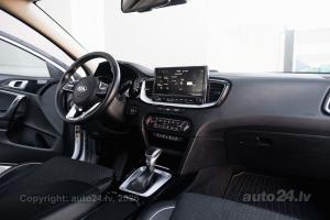 White Kia Ceed 2020 in Tallinn, with an engine capacity of 1.60 L and mileage of 120 thousand km for 9999 €, photo 7 on AUTOMOTO.COM.LV