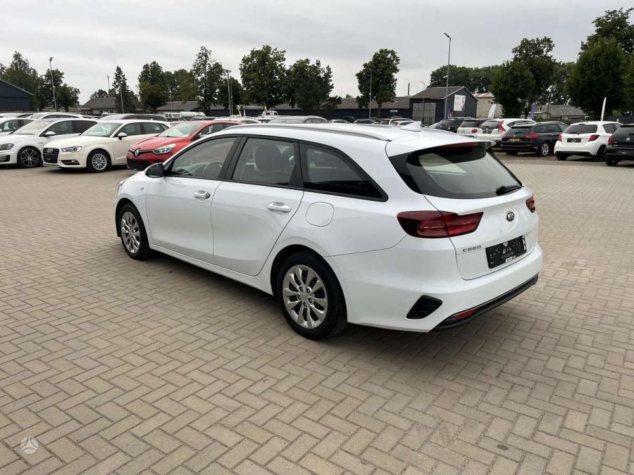 White Kia Ceed 2020 in Taurage, with an engine capacity of 1.60 L and mileage of 250 thousand km for 7900 €, photo 11 on AUTOMOTO.COM.LV