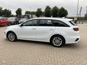White Kia Ceed 2020 in Taurage, with an engine capacity of 1.60 L and mileage of 250 thousand km for 7900 €, photo 12 on AUTOMOTO.COM.LV