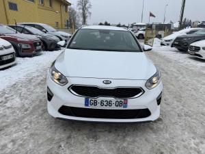 White Kia Ceed 2021 in Taurage, with an engine capacity of 1.60 L and mileage of 237 thousand km for 7900 €, photo 2 on AUTOMOTO.COM.LV