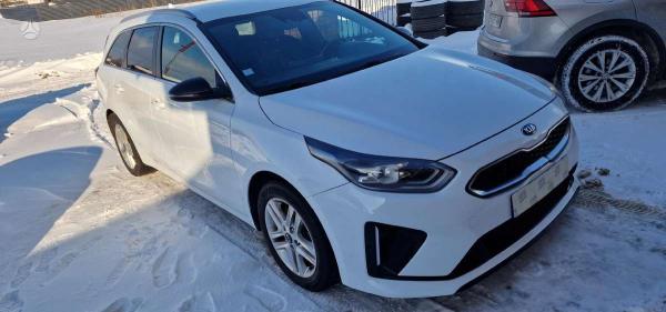 Balts Kia Ceed 2021 Tauragė, ar dzinēja tilpumu 1.60 L un nobraukumu 228 tūkst. km par 8900 €, foto 3 vietnē AUTOMOTO.COM.LV