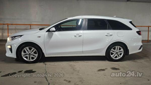 Balts Kia Ceed 2021 Tallina, ar dzinēja tilpumu 1.50 L un nobraukumu 131 tūkst. km par 12500 €, foto 1 vietnē AUTOMOTO.COM.LV