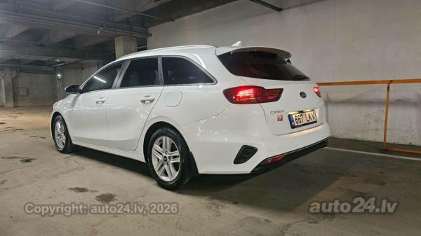 White Kia Ceed 2021 in Tallinn, with an engine capacity of 1.50 L and mileage of 131 thousand km for 12500 €, photo 5 on AUTOMOTO.COM.LV