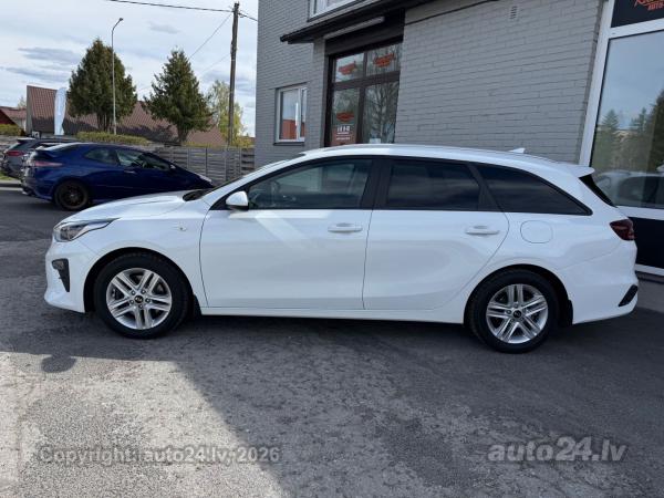 White Kia Ceed 2021 in Rapla, with an engine capacity of 1.50 L and mileage of 71 thousand km for 13990 €, photo 2 on AUTOMOTO.COM.LV
