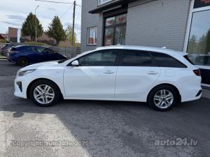 White Kia Ceed 2021 in Rapla, with an engine capacity of 1.50 L and mileage of 71 thousand km for 13990 €, photo 3 on AUTOMOTO.COM.LV