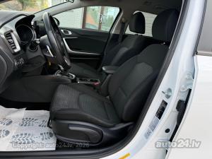 White Kia Ceed 2021 in Rapla, with an engine capacity of 1.50 L and mileage of 71 thousand km for 13990 €, photo 7 on AUTOMOTO.COM.LV