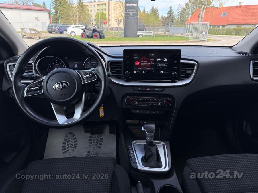 White Kia Ceed 2021 in Rapla, with an engine capacity of 1.50 L and mileage of 71 thousand km for 13990 €, photo 8 on AUTOMOTO.COM.LV
