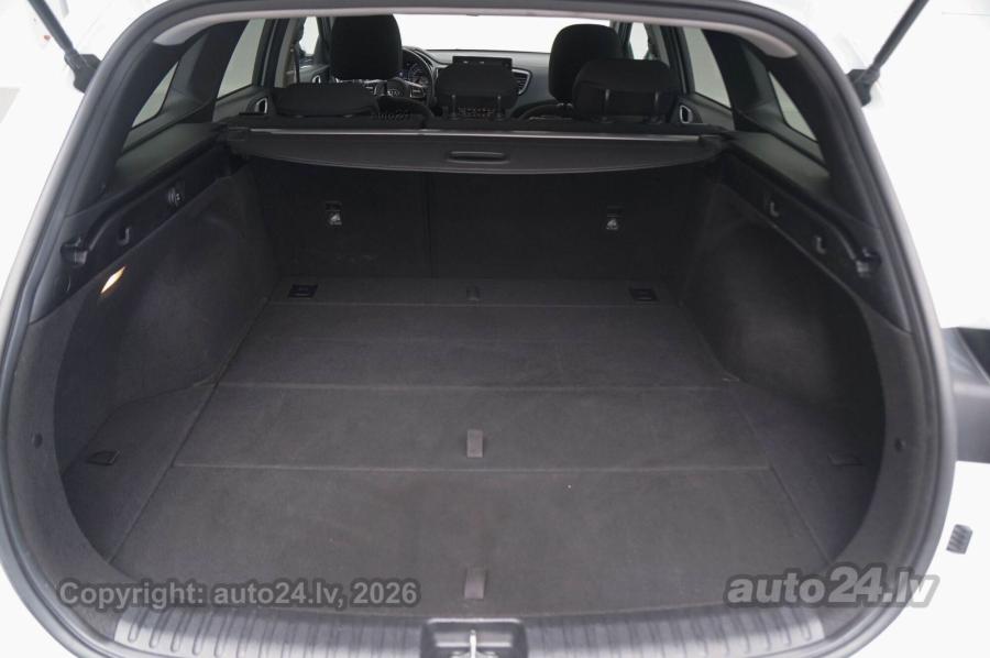 Balts Kia Ceed 2021 Tallina, ar dzinēja tilpumu 1.50 L un nobraukumu 93 tūkst. km par 13490 €, foto 11 vietnē AUTOMOTO.COM.LV