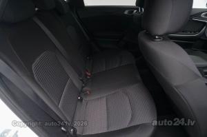 Balts Kia Ceed 2021 Tallina, ar dzinēja tilpumu 1.50 L un nobraukumu 93 tūkst. km par 13490 €, foto 12 vietnē AUTOMOTO.COM.LV