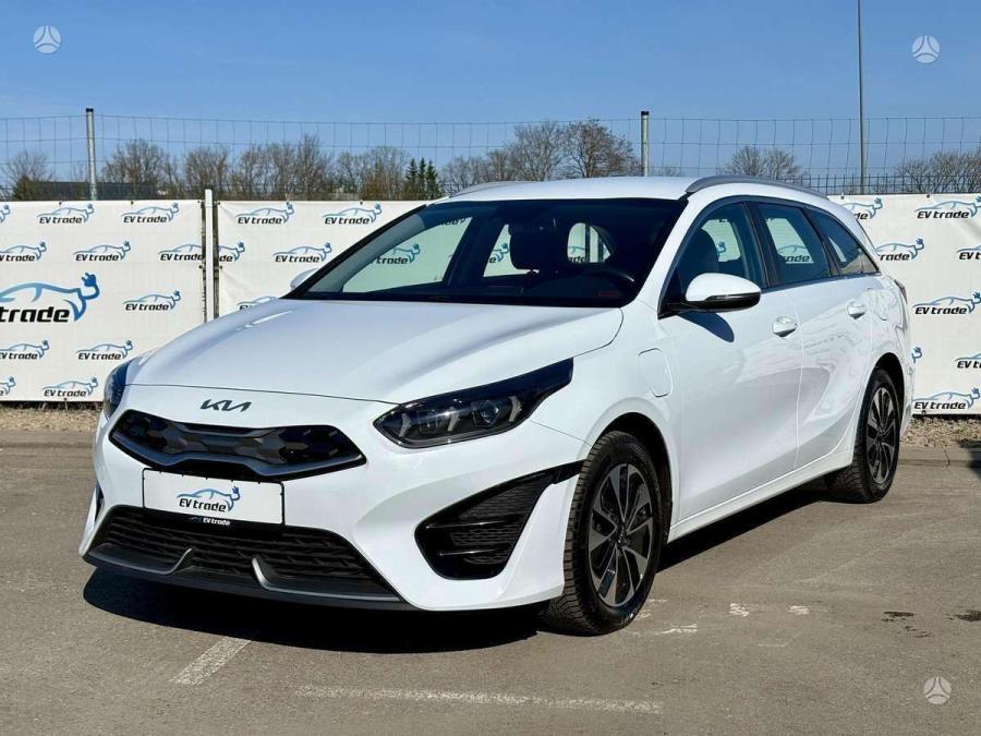 Balts Kia Ceed 2021 Viļņa, ar dzinēja tilpumu 1.58 L un nobraukumu 187 tūkst. km par 13900 €, foto 1 vietnē AUTOMOTO.COM.LV