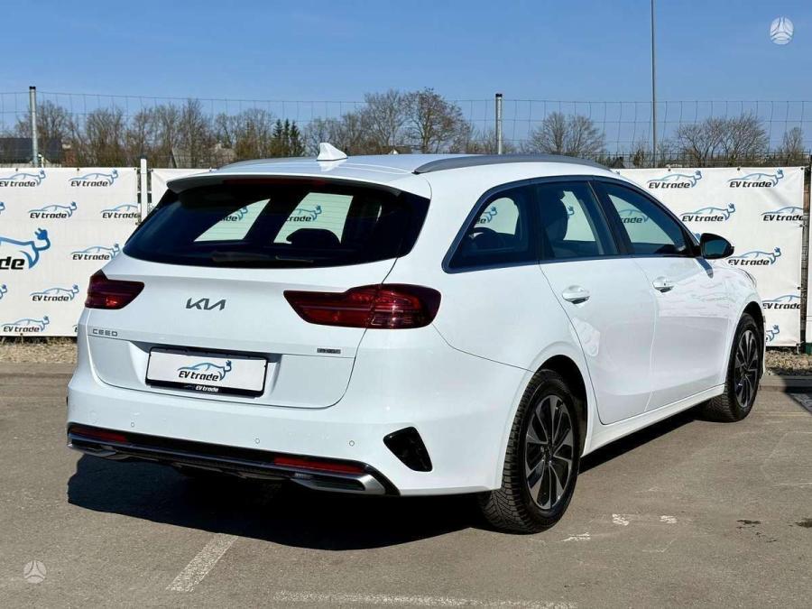 Balts Kia Ceed 2021 Viļņa, ar dzinēja tilpumu 1.58 L un nobraukumu 187 tūkst. km par 13900 €, foto 3 vietnē AUTOMOTO.COM.LV
