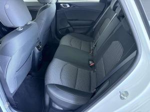 Balts Kia Ceed 2021 Viļņa, ar dzinēja tilpumu 1.58 L un nobraukumu 187 tūkst. km par 13900 €, foto 19 vietnē AUTOMOTO.COM.LV
