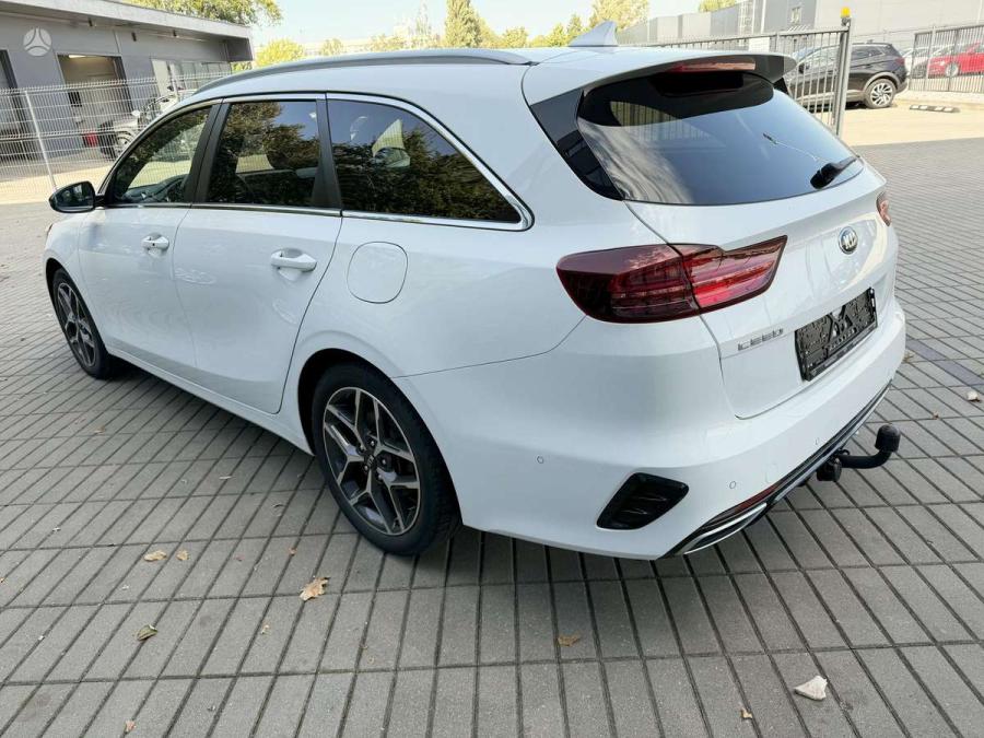 Balts Kia Ceed 2021 Kauņa, ar dzinēja tilpumu 1.00 L un nobraukumu 207 tūkst. km par 9500 €, foto 5 vietnē AUTOMOTO.COM.LV