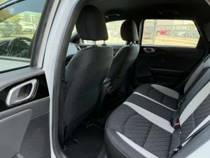 Balts Kia Ceed 2021 Kauņa, ar dzinēja tilpumu 1.00 L un nobraukumu 207 tūkst. km par 9500 €, foto 17 vietnē AUTOMOTO.COM.LV