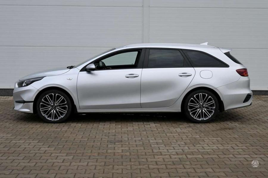 Balts Kia Ceed 2022 Kretinga, ar dzinēja tilpumu 1.00 L un nobraukumu 65 tūkst. km par 13399 €, foto 13 vietnē AUTOMOTO.COM.LV