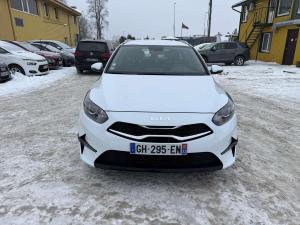 White Kia Ceed 2022 in Taurage, with an engine capacity of 1.60 L and mileage of 238 thousand km for 8900 €, photo 2 on AUTOMOTO.COM.LV