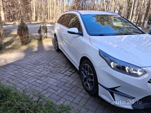 Balts Kia Ceed 2022 Tallina, ar dzinēja tilpumu 1.60 L un nobraukumu 153 tūkst. km par 14800 €, foto 3 vietnē AUTOMOTO.COM.LV