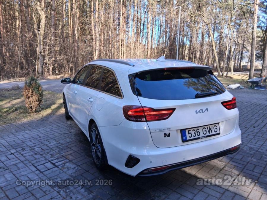 Balts Kia Ceed 2022 Tallina, ar dzinēja tilpumu 1.60 L un nobraukumu 153 tūkst. km par 14800 €, foto 5 vietnē AUTOMOTO.COM.LV