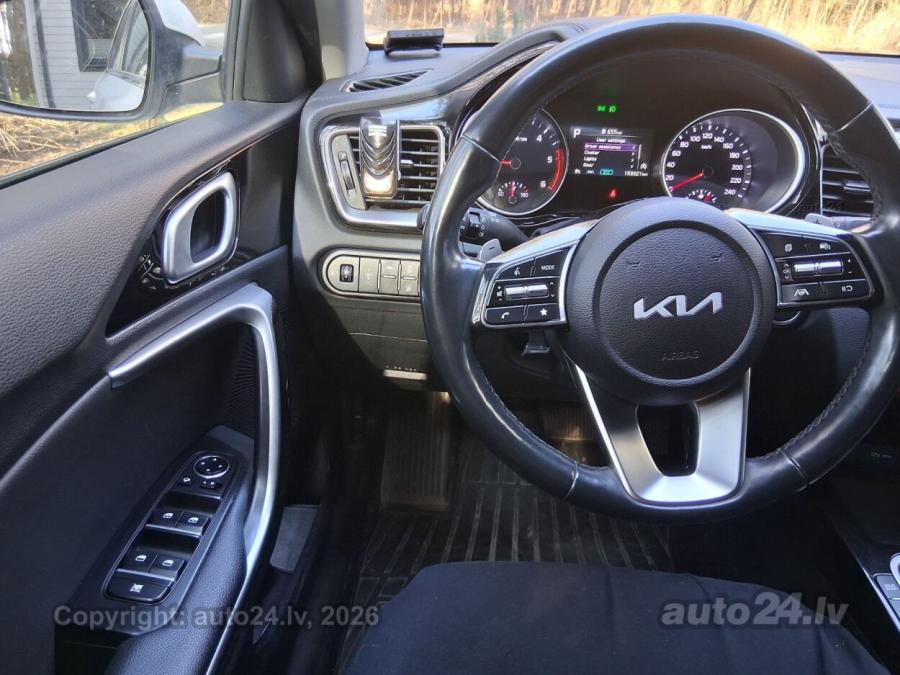 Balts Kia Ceed 2022 Tallina, ar dzinēja tilpumu 1.60 L un nobraukumu 153 tūkst. km par 14800 €, foto 12 vietnē AUTOMOTO.COM.LV