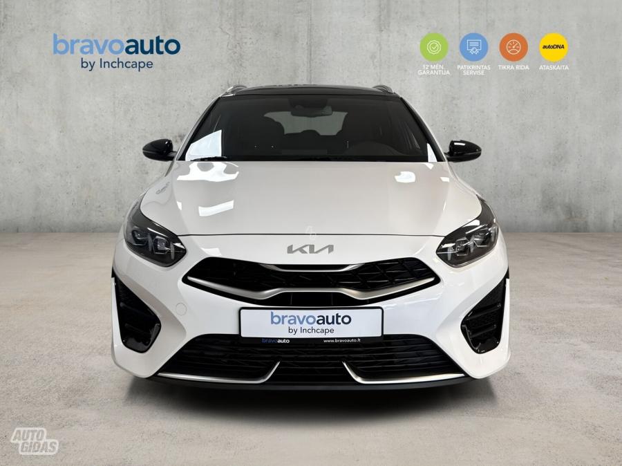 White Kia Ceed 2022 in Vilnius, with an engine capacity of 1.50 L and mileage of 88 thousand km for 19990 €, photo 8 on AUTOMOTO.COM.LV