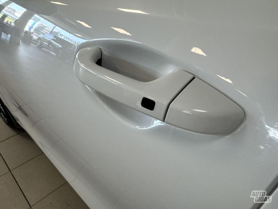 White Kia Ceed 2022 in Vilnius, with an engine capacity of 1.50 L and mileage of 88 thousand km for 19990 €, photo 17 on AUTOMOTO.COM.LV