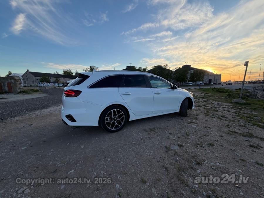 Balts Kia Ceed 2022 Tallina, ar dzinēja tilpumu 0.00 L un nobraukumu 186 tūkst. km par 13150 €, foto 1 vietnē AUTOMOTO.COM.LV