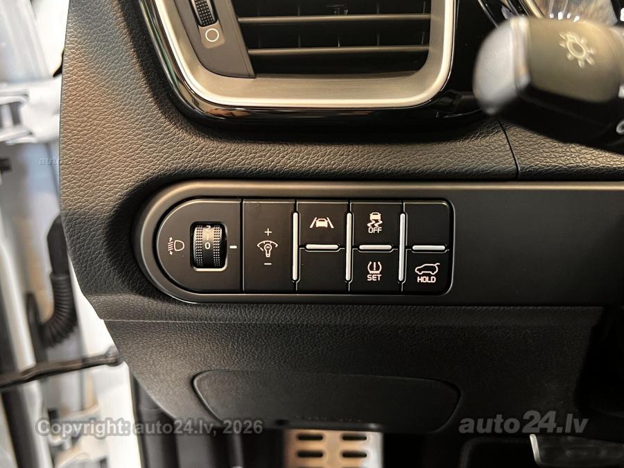 Balts Kia Ceed 2022 Tallina, ar dzinēja tilpumu 1.50 L un nobraukumu 86 tūkst. km par 19600 €, foto 25 vietnē AUTOMOTO.COM.LV