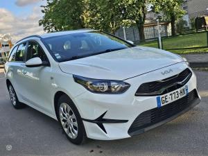 White Kia Ceed 2022 in Taurage, with an engine capacity of 1.60 L and mileage of 250 thousand km for 9000 €, photo  on AUTOMOTO.COM.LV