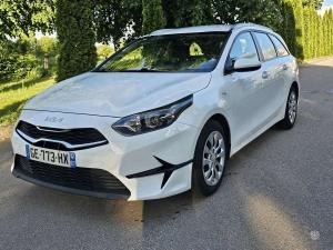 White Kia Ceed 2022 in Taurage, with an engine capacity of 1.60 L and mileage of 250 thousand km for 9000 €, photo 3 on AUTOMOTO.COM.LV